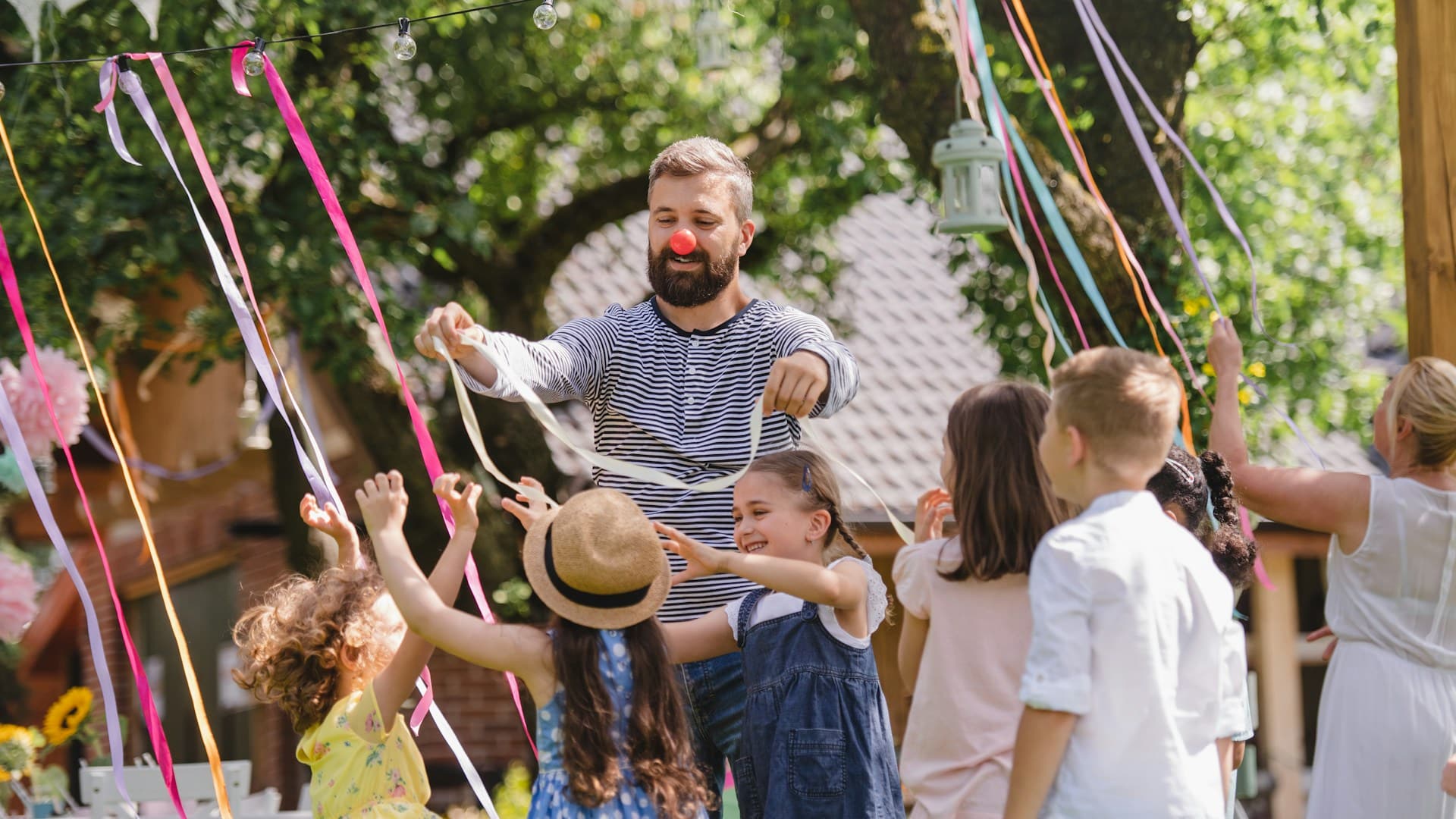 How To Help Kids Who Fear Party Mascots - Ready, Set, Fun!